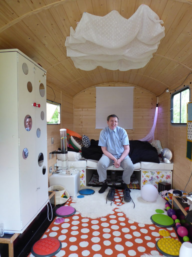 La Roulotte Multi Sensorielle – Snoezelen et Bien-être